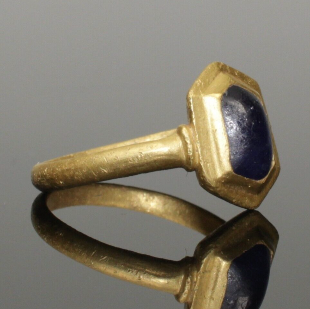 BEAUTIFUL MEDIEVAL GOLD & SAPPHIRE RING - CIRCA 14th-15th Century AD ...