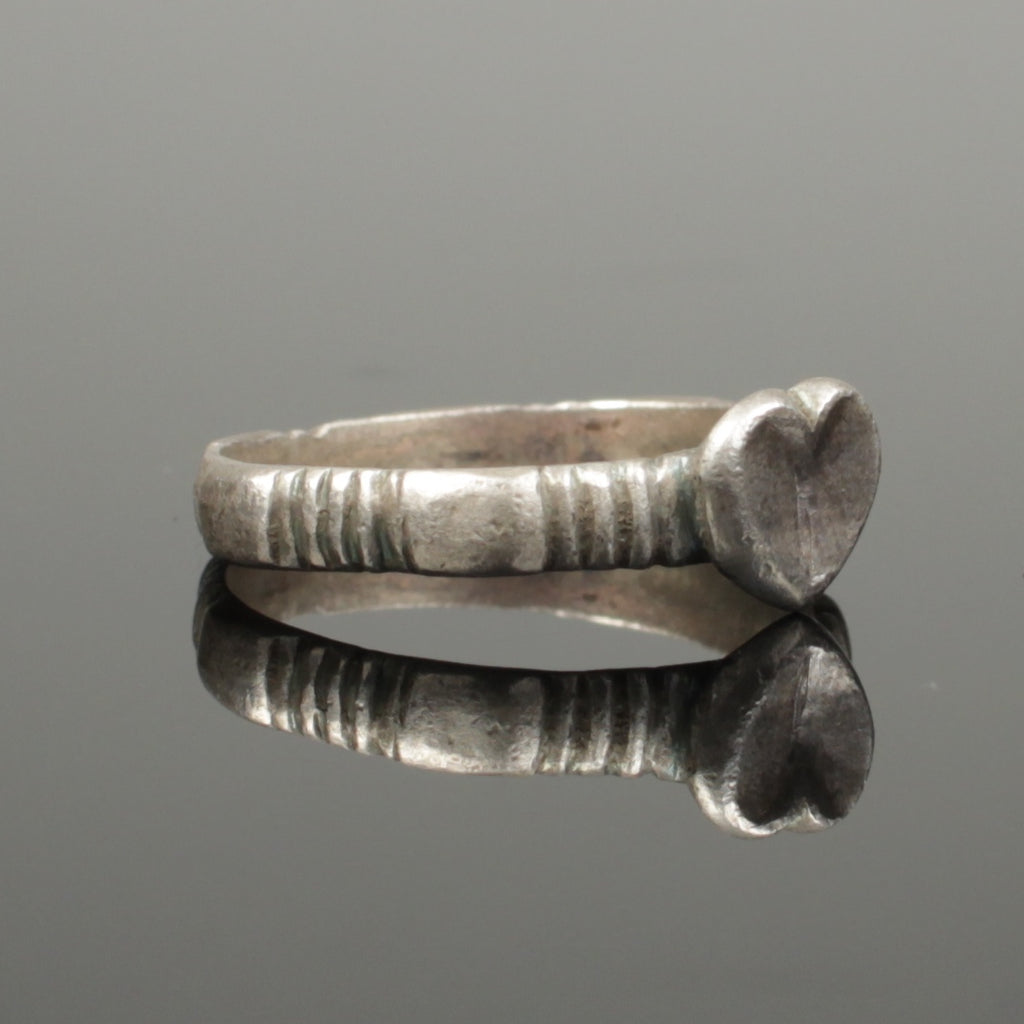 BEAUTIFUL ANCIENT MEDIEVAL SILVER RING WITH HEART - CIRCA 15TH C ...
