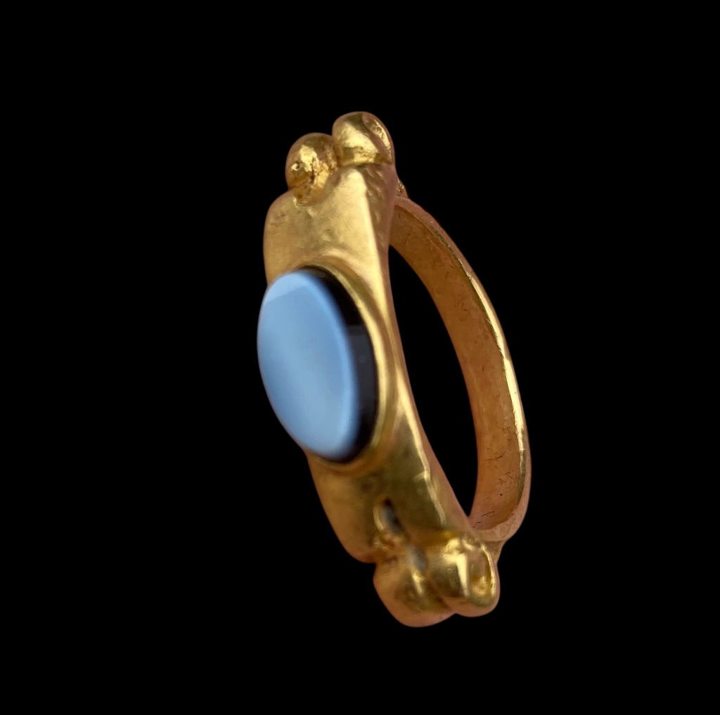 BEAUTIFUL ANCIENT ROMAN GOLD INTAGLIO RING WITH RAMS HEADS - 2nd Centu ...