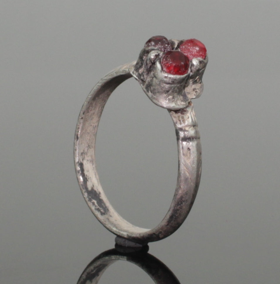 ANCIENT MEDIEVAL SILVER RING WITH GARNETS - CIRCA 14th/15th CENTURY AD ...