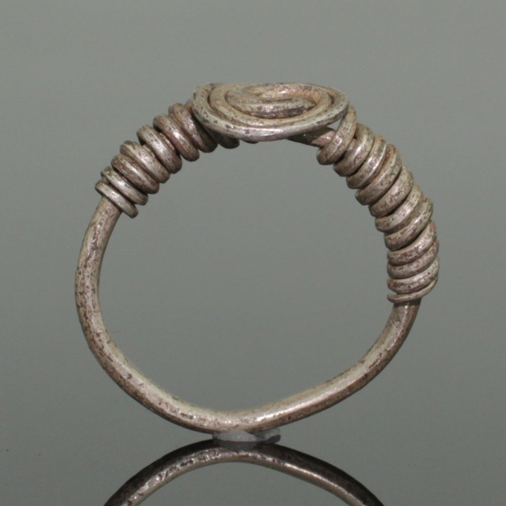 ANCIENT VIKING SILVER SPIRAL RING - CIRCA 9th/10th CENTURY (0090 ...
